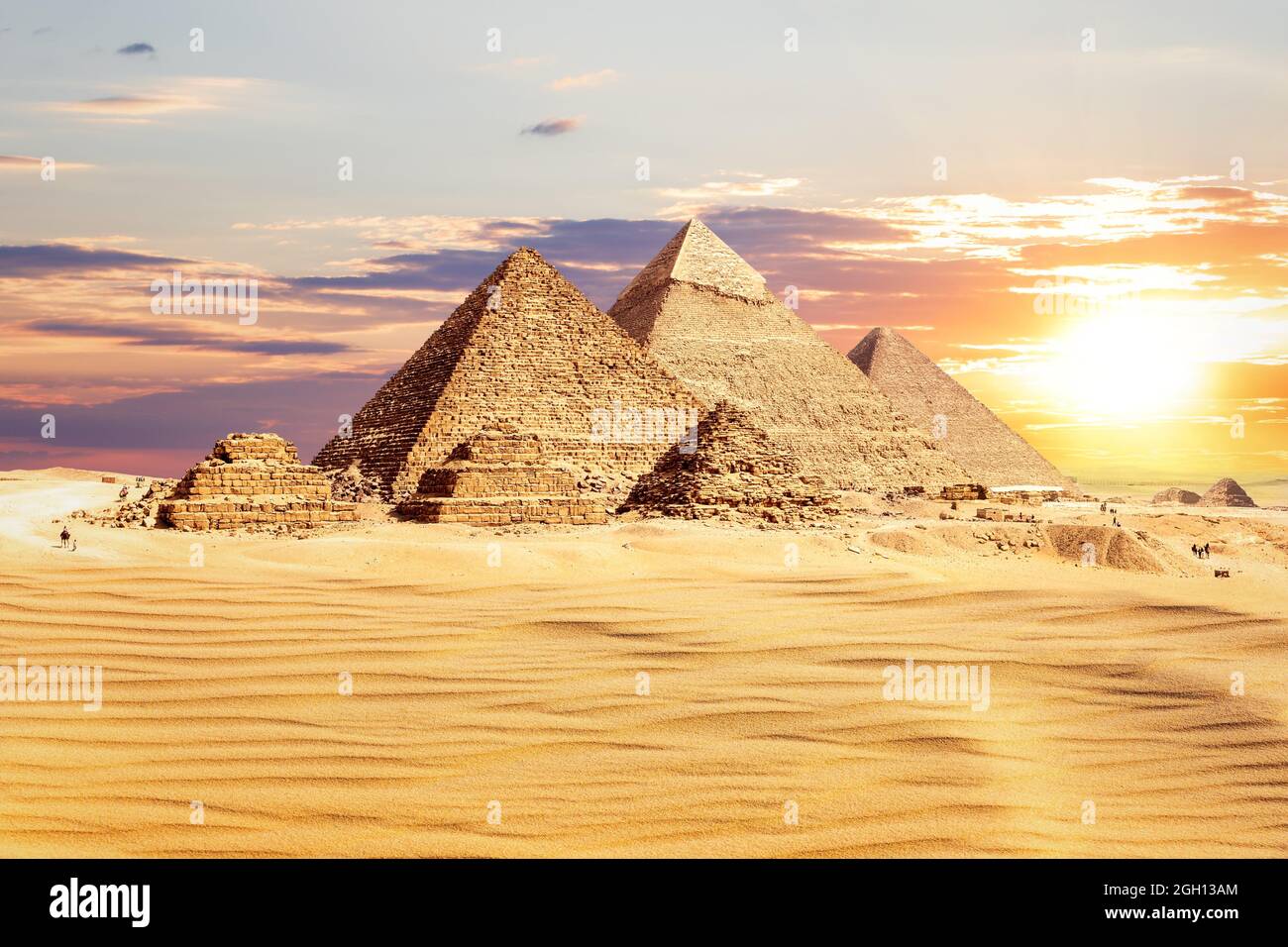 One of ancient wonders of the world hi-res stock photography and images ...