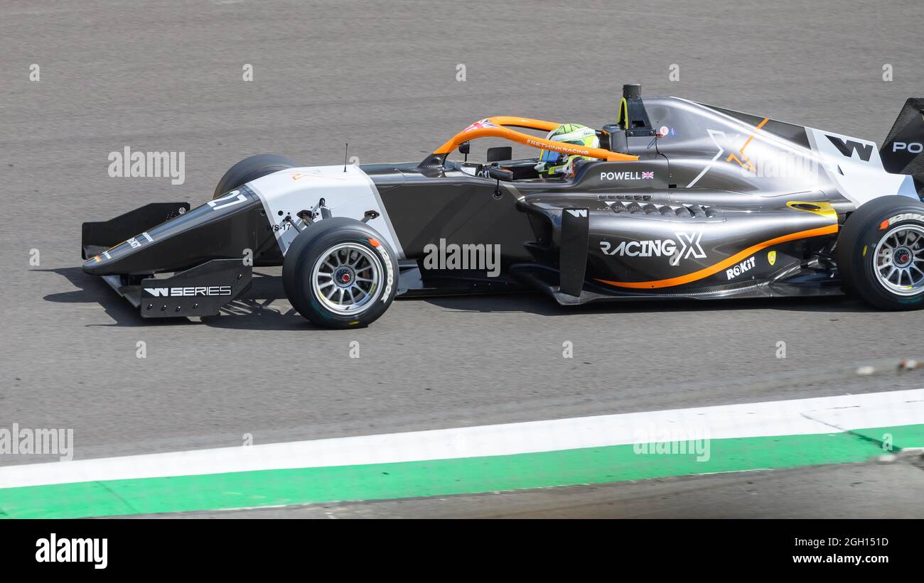 ALICE POWELL W Series at the British Grand Prix - Silverstone 2021 ...