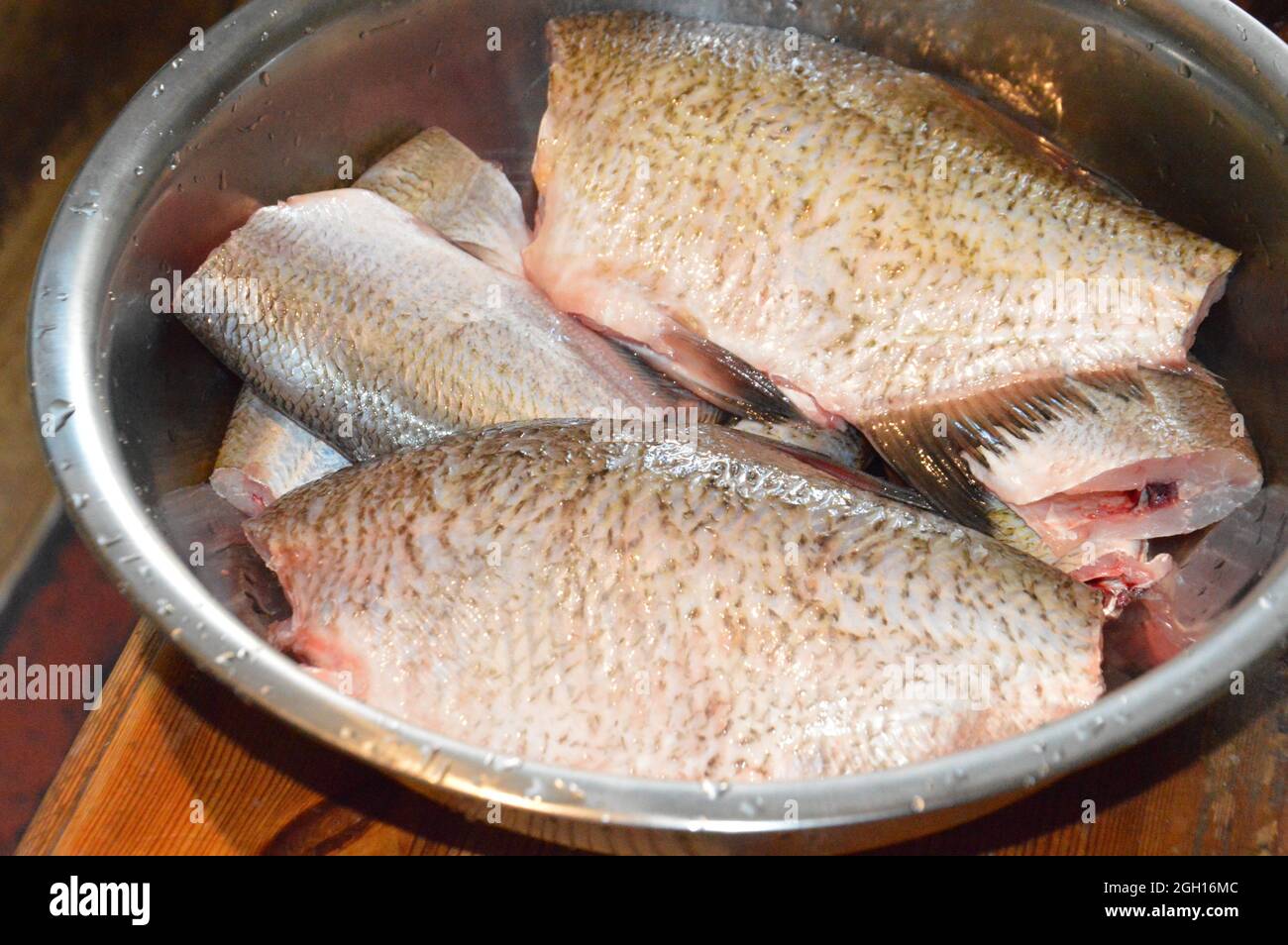 Fish knife hi-res stock photography and images - Alamy