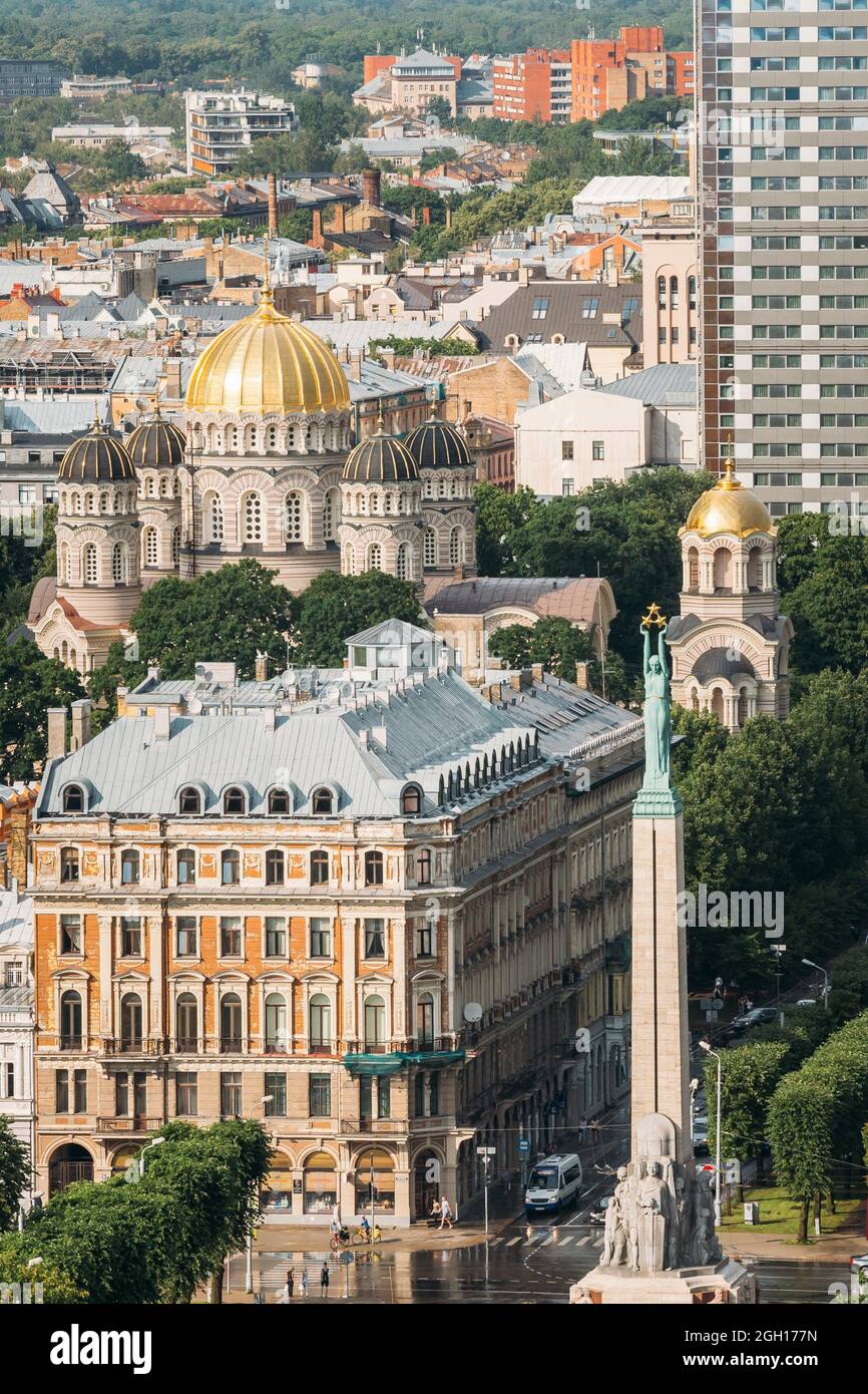 Image freedom memorial in riga hi-res stock photography and images - Alamy