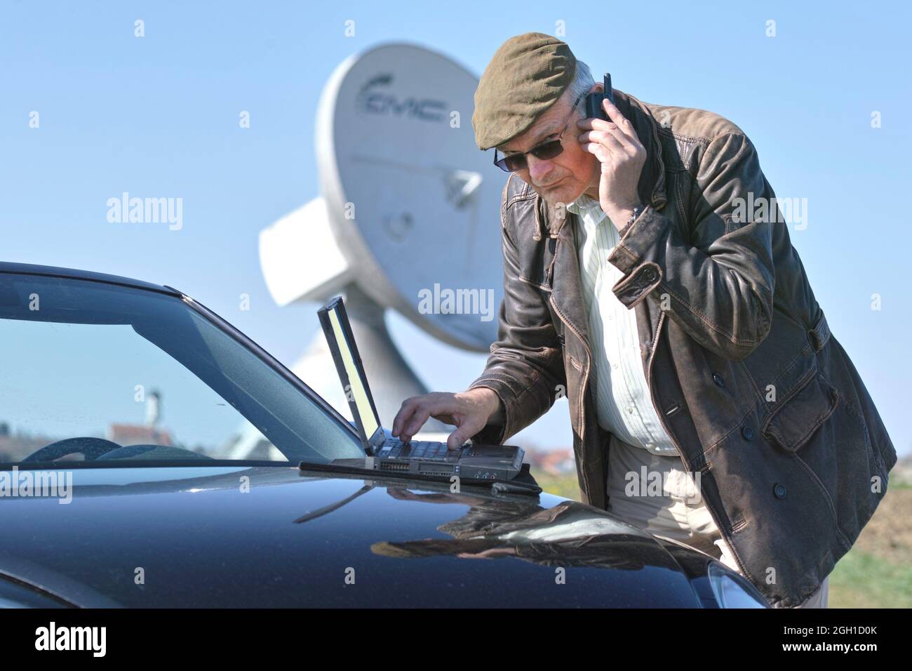 Entering data into computer hi-res stock photography and images - Alamy