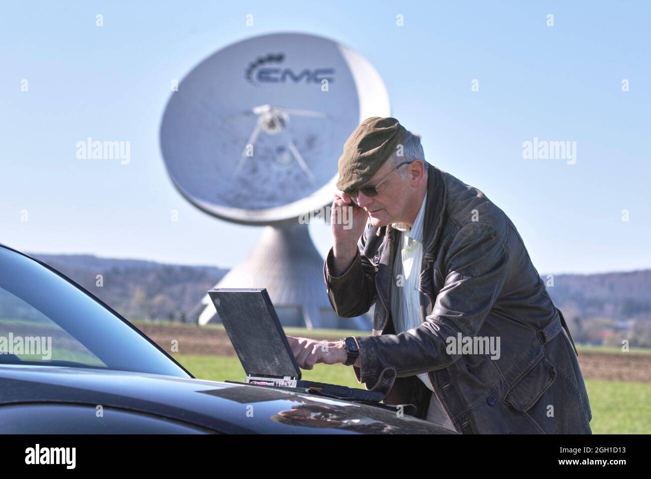 Entering data into computer hi-res stock photography and images - Alamy