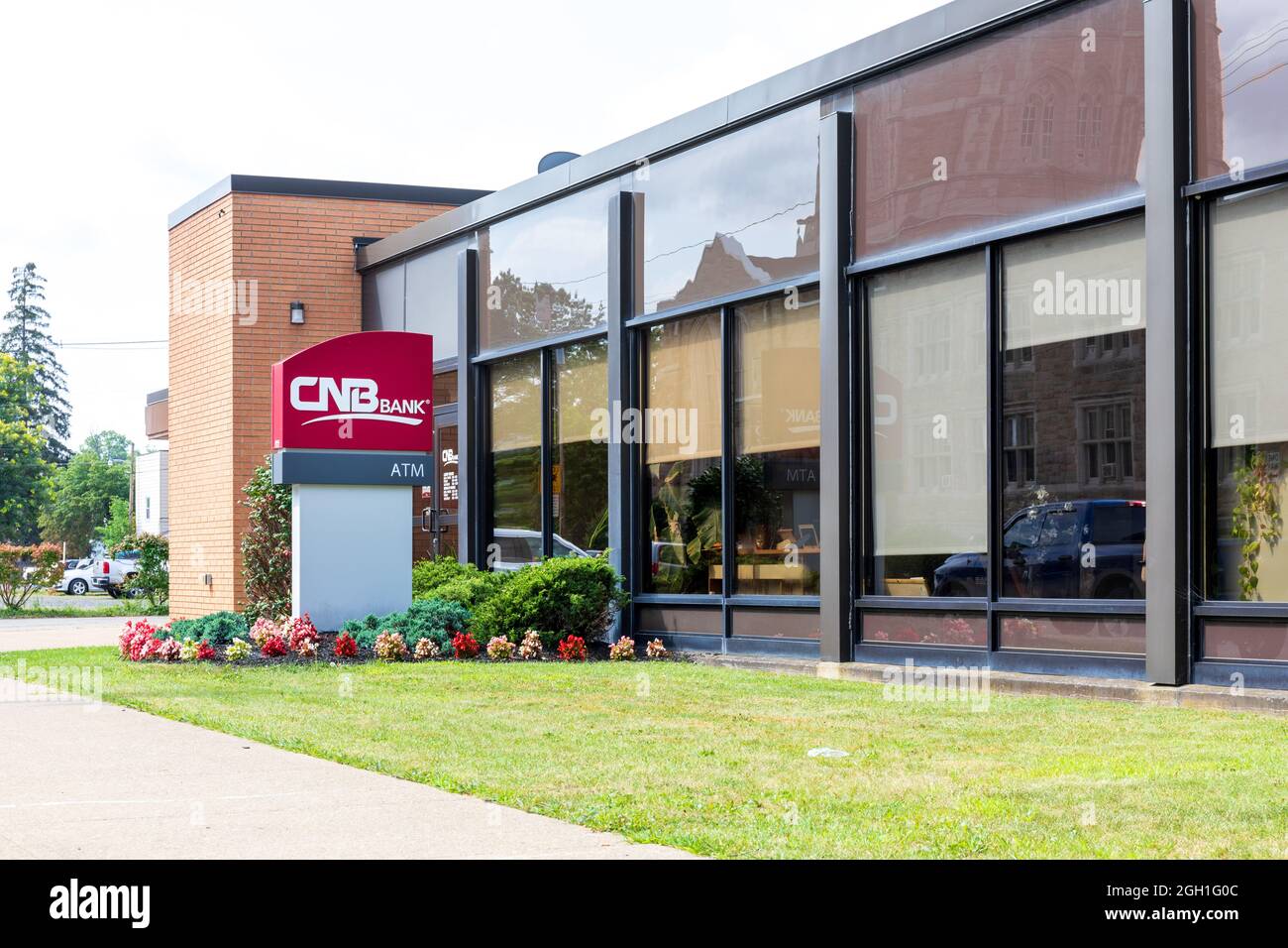 BRADFORD, PA, USA-13 AUGUST 2021: CNB Bank branch in downtown. CNB ...