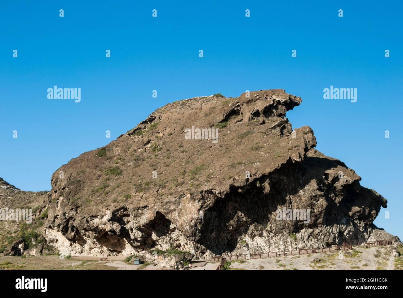 Rock formation and cave hi-res stock photography and images - Alamy