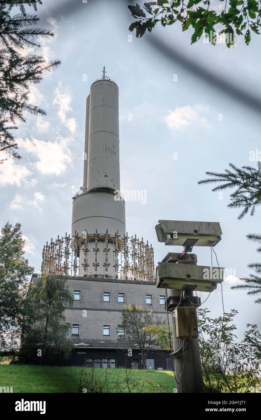 03 September 2021, Bavaria, Schönwald: The former reconnaissance tower ...