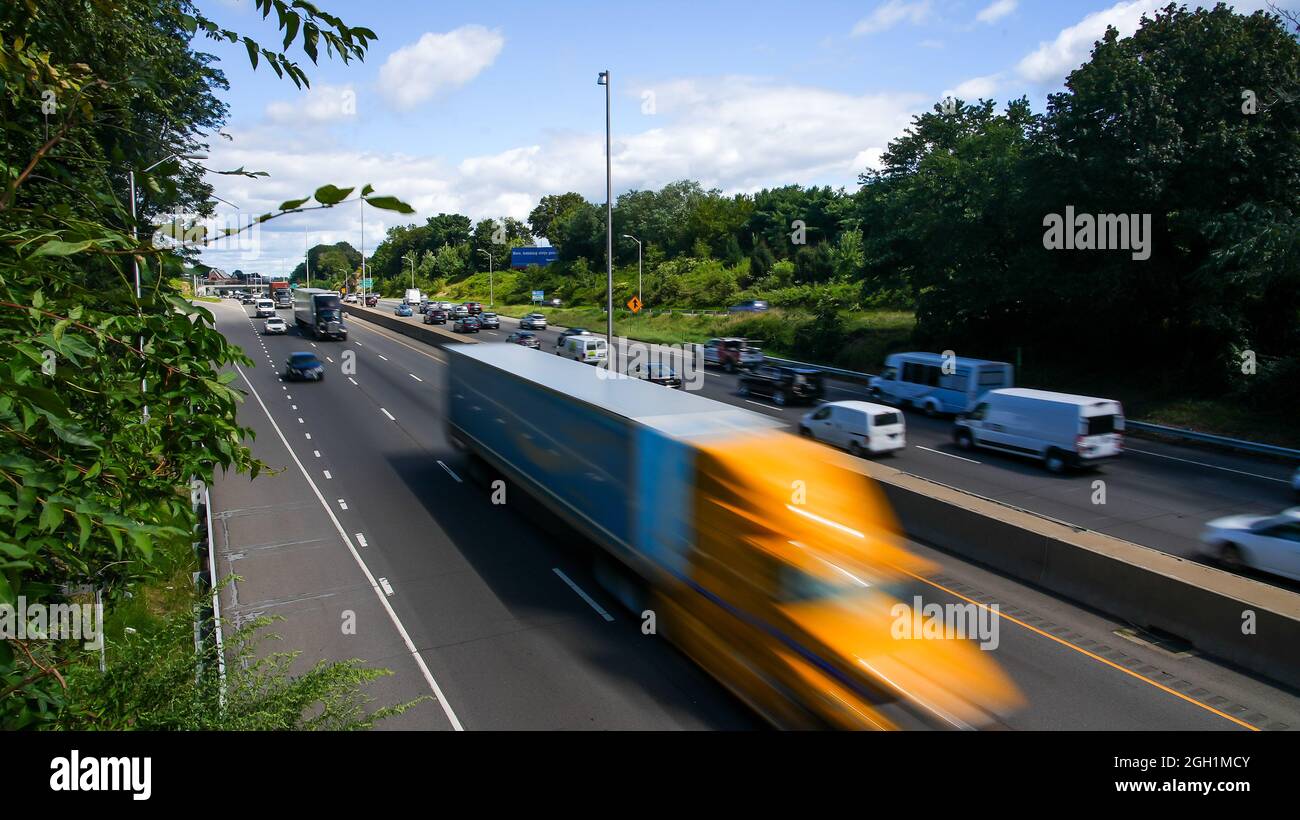 NORWALK, CT, USA - SEPTEMBER 3, 2021: Busy highway I-95 in Norwalk on ...