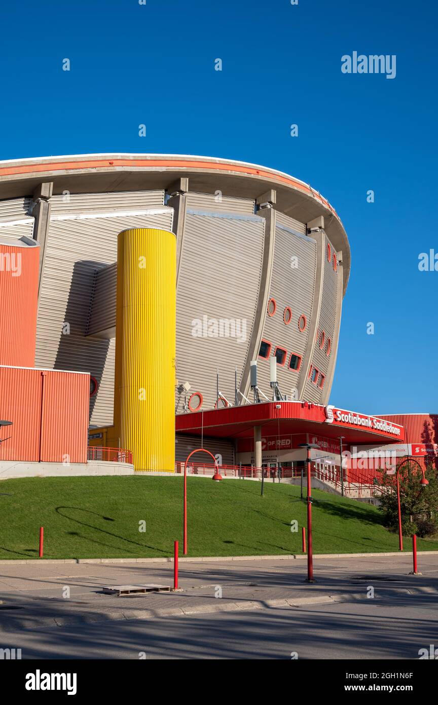 Scotiabank arena exterior hi-res stock photography and images - Alamy