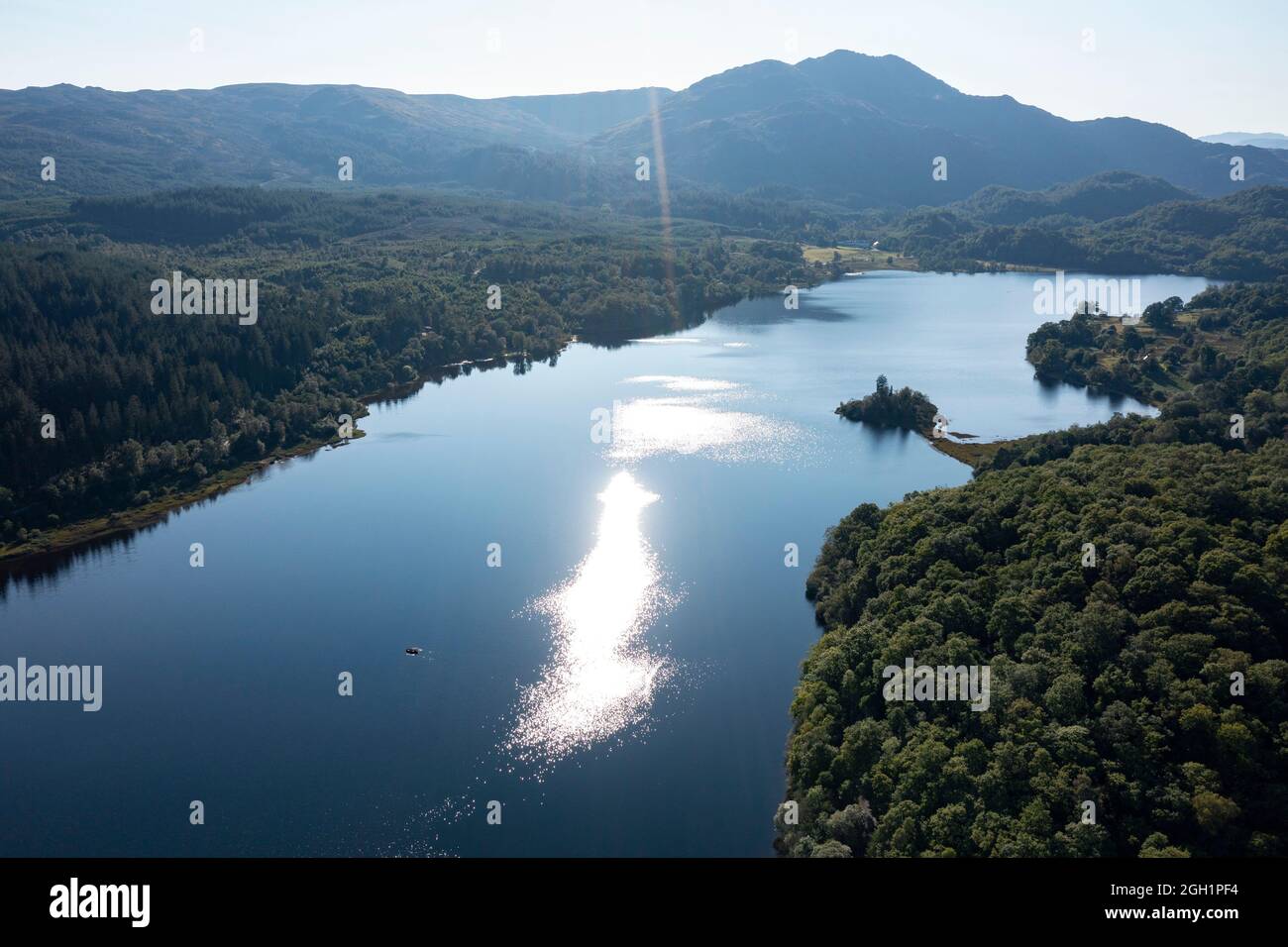 Loch Achray, Callander, Loch lomond and Trossachs National Park ...