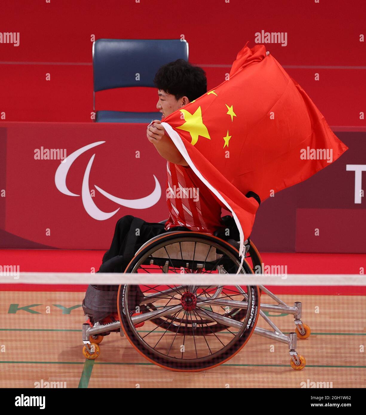 Tokyo, Japan. 4th Sep, 2021. Qu Zimo of China celebrates winning the ...