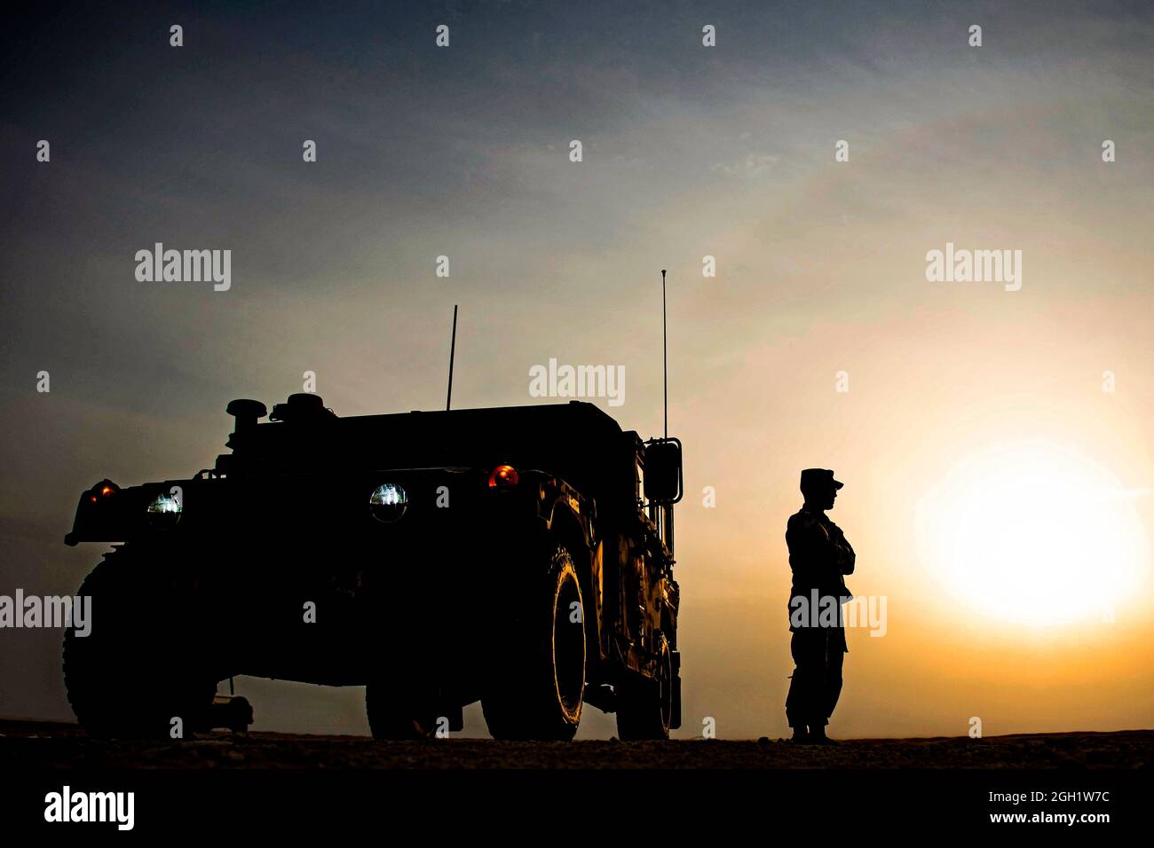 Joint terminal attack controller hi-res stock photography and images ...