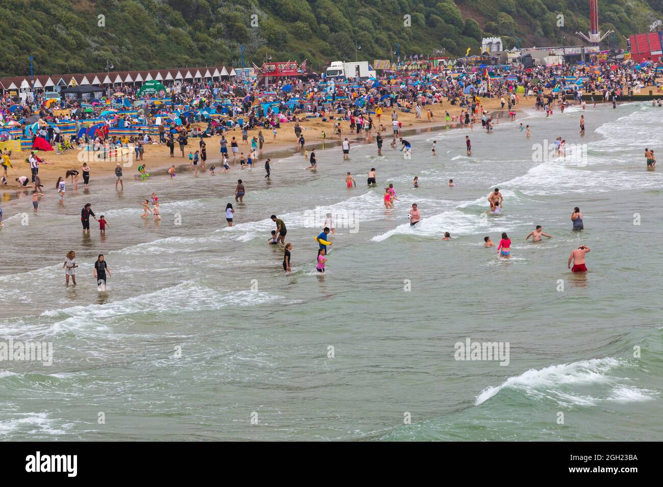 Bournemouth, Dorset UK. 4th September 2021. UK weather: warm and muggy ...