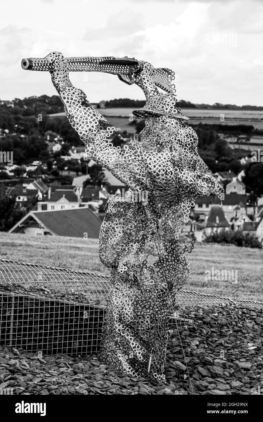 D day statue Black and White Stock Photos & Images - Alamy