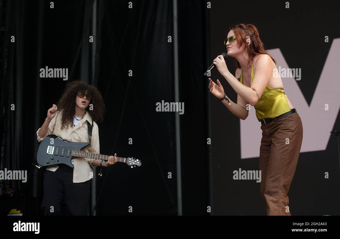Katie Gavin and Naomi McPherson of MUNA perform at the 2021 BottleRock ...