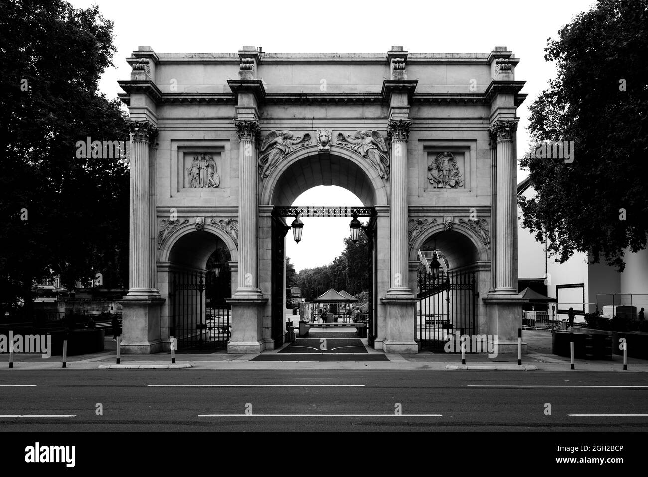 Marble arch london Black and White Stock Photos & Images - Alamy