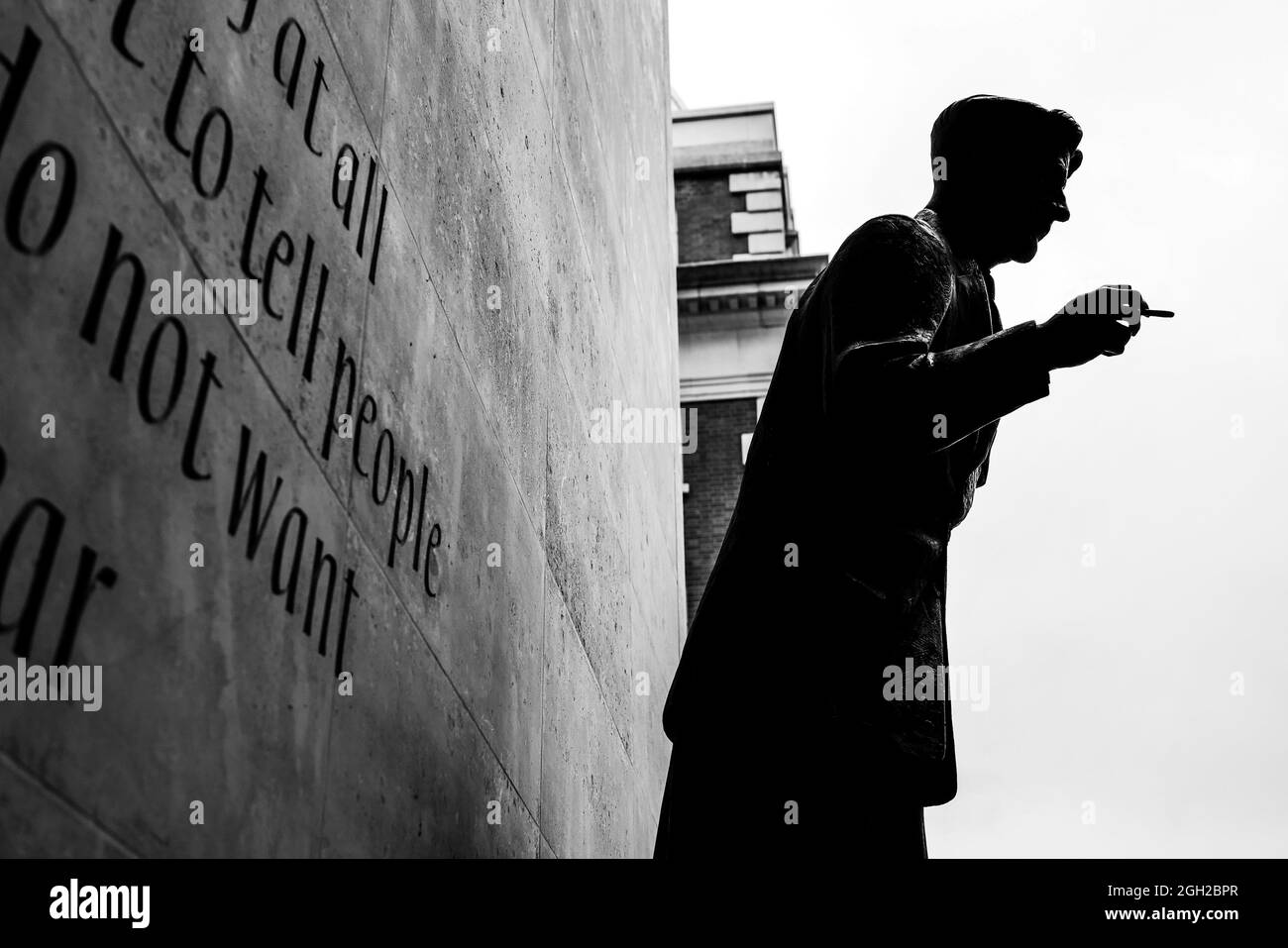 George Orwell Statue Stock Photo - Alamy