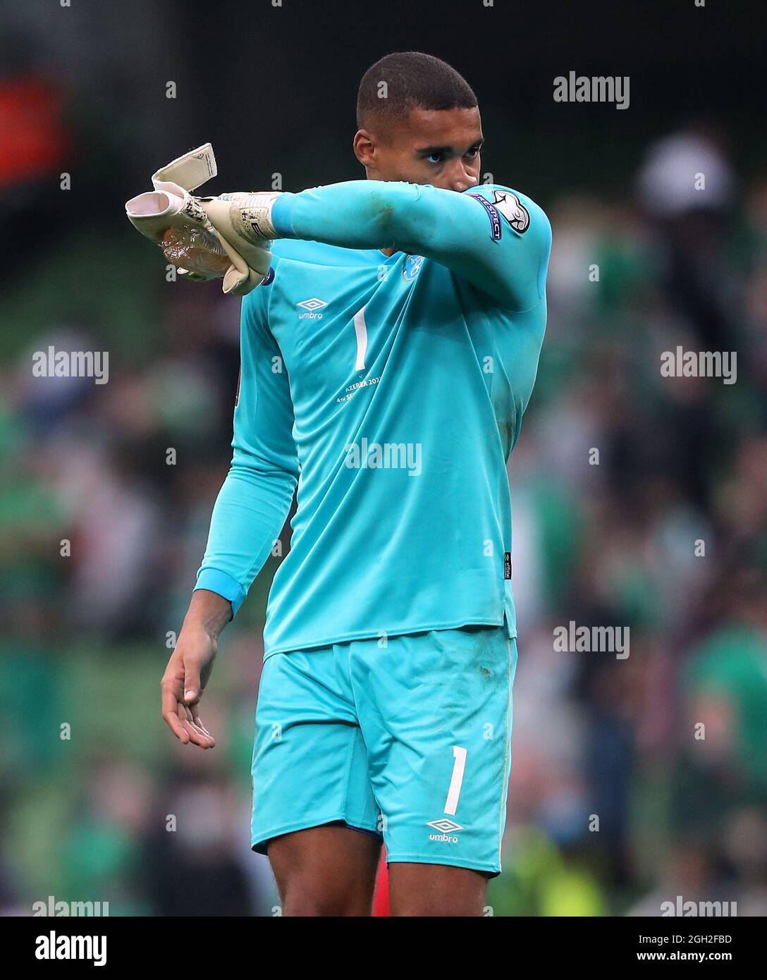Goalkeeper gavin bazunu hi-res stock photography and images - Alamy