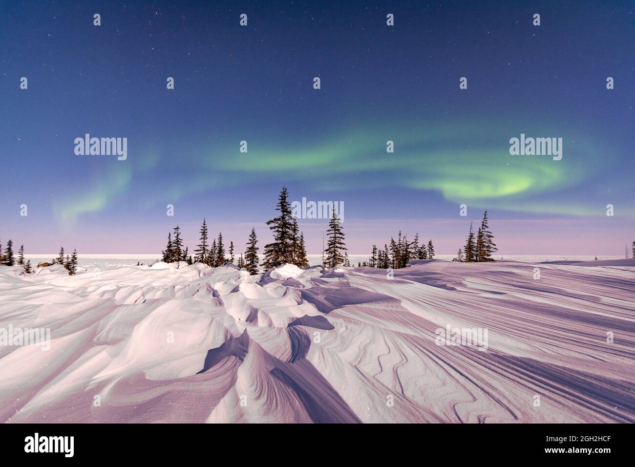 Aurora borealis northern lights boreal hi-res stock photography and ...