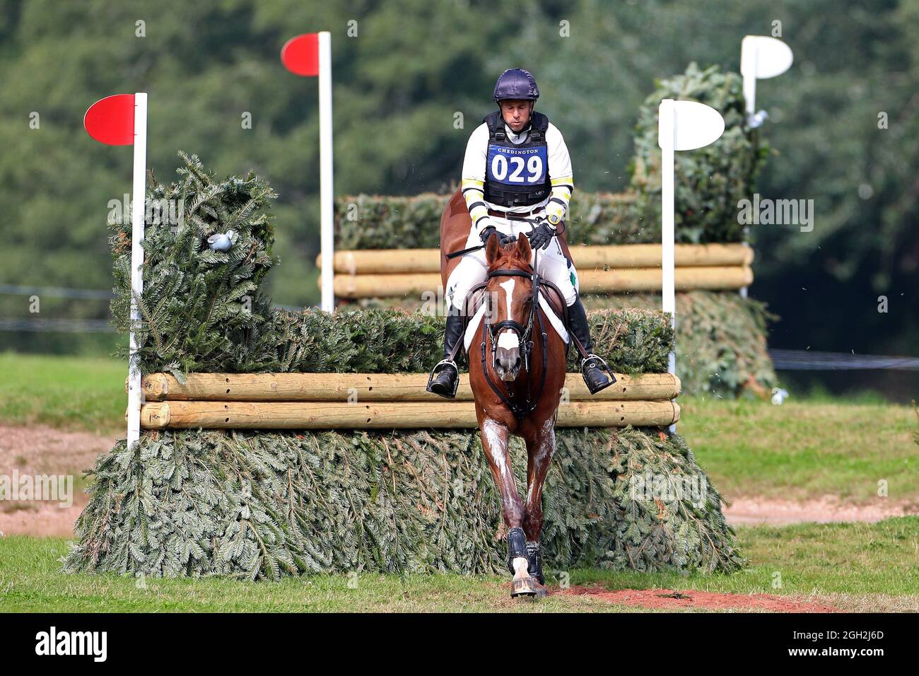 Budleigh Salterton, Devon, UK. Sam Griffiths riding Gurtera Cher jumps ...