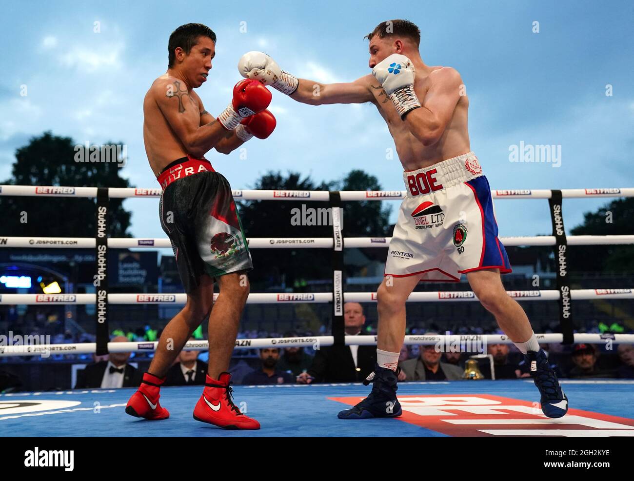 Jovanni Straffon (left) and Maxi Hughes in their IBO Lightweight World ...
