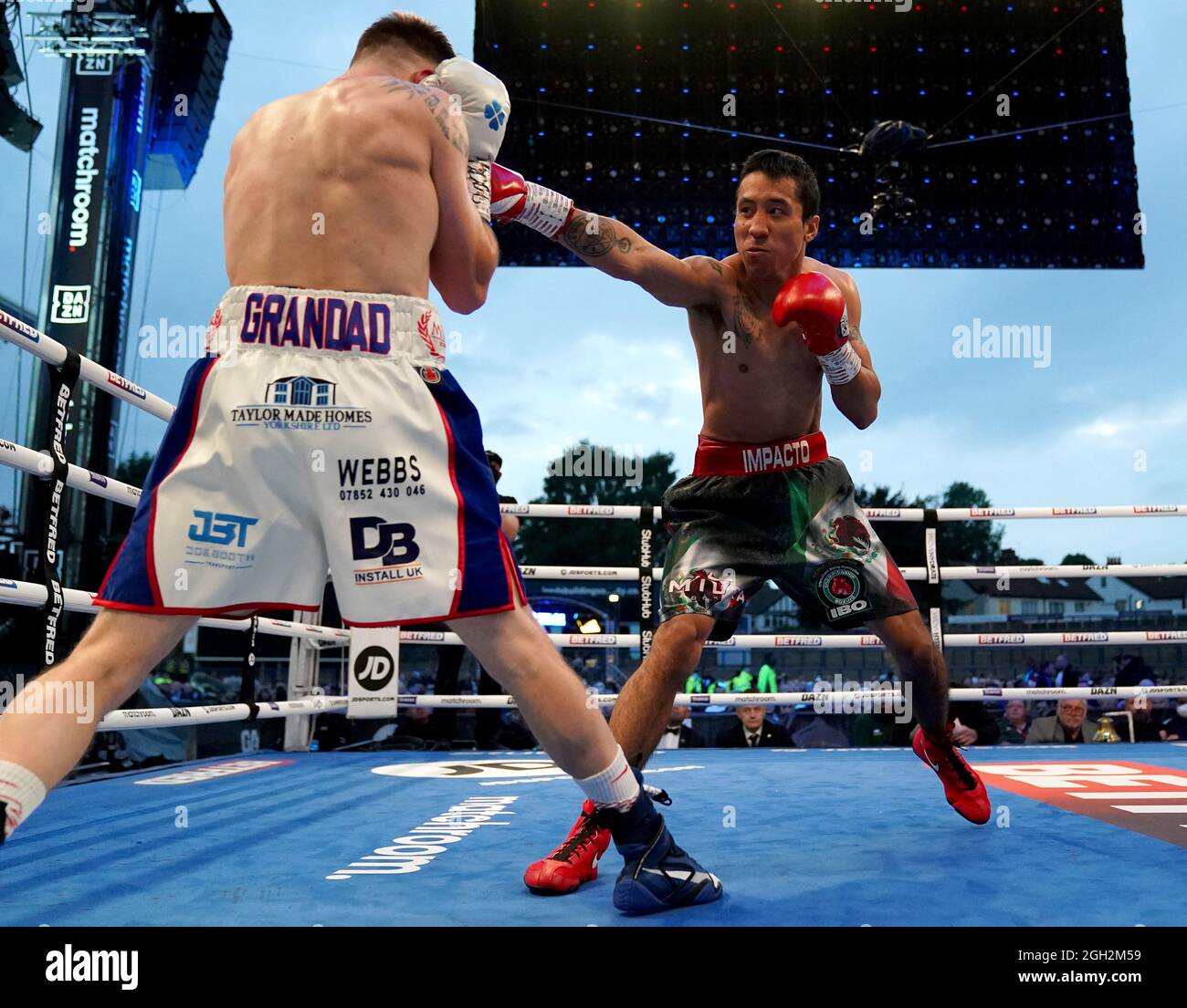 Maxi Hughes (left) and Jovanni Straffon in their IBO Lightweight World ...