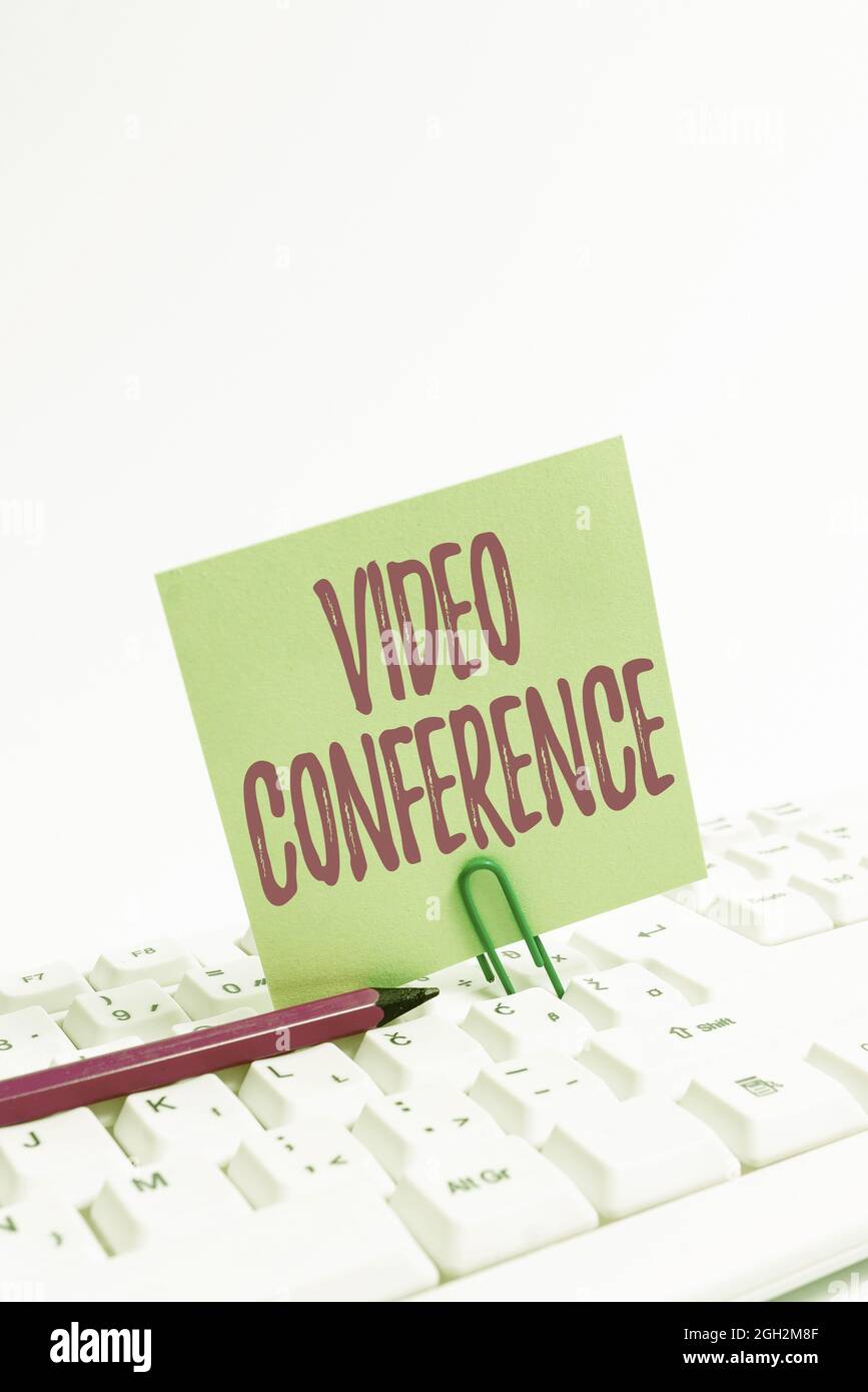 Camera monitor showing training hi-res stock photography and images - Alamy