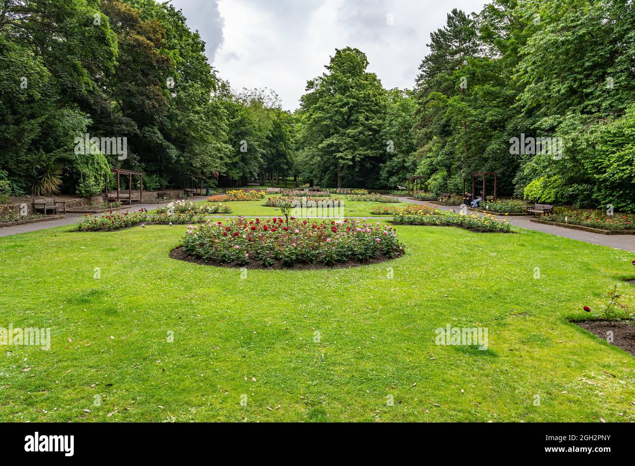 Saltwell park pathway hi-res stock photography and images - Alamy