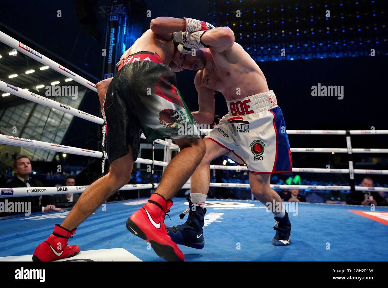 Jovanni Straffon (left) and Maxi Hughes in their IBO Lightweight World ...