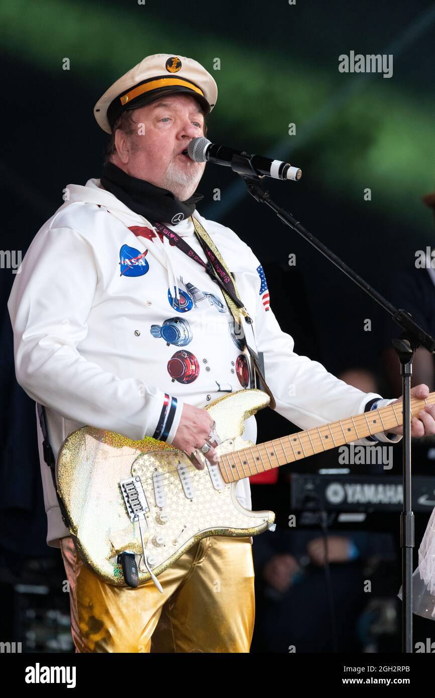 Pete Wylie of The Mighty Wah! Stock Photo - Alamy