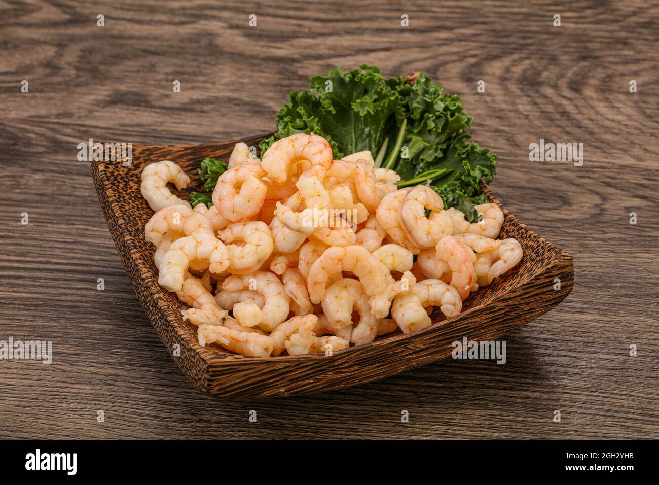 Small unshelled shrimps cocktail in the bowl Stock Photo - Alamy