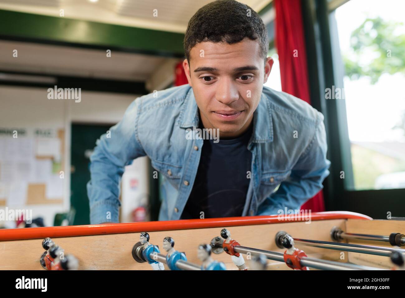 Tablefoot hi-res stock photography and images - Alamy