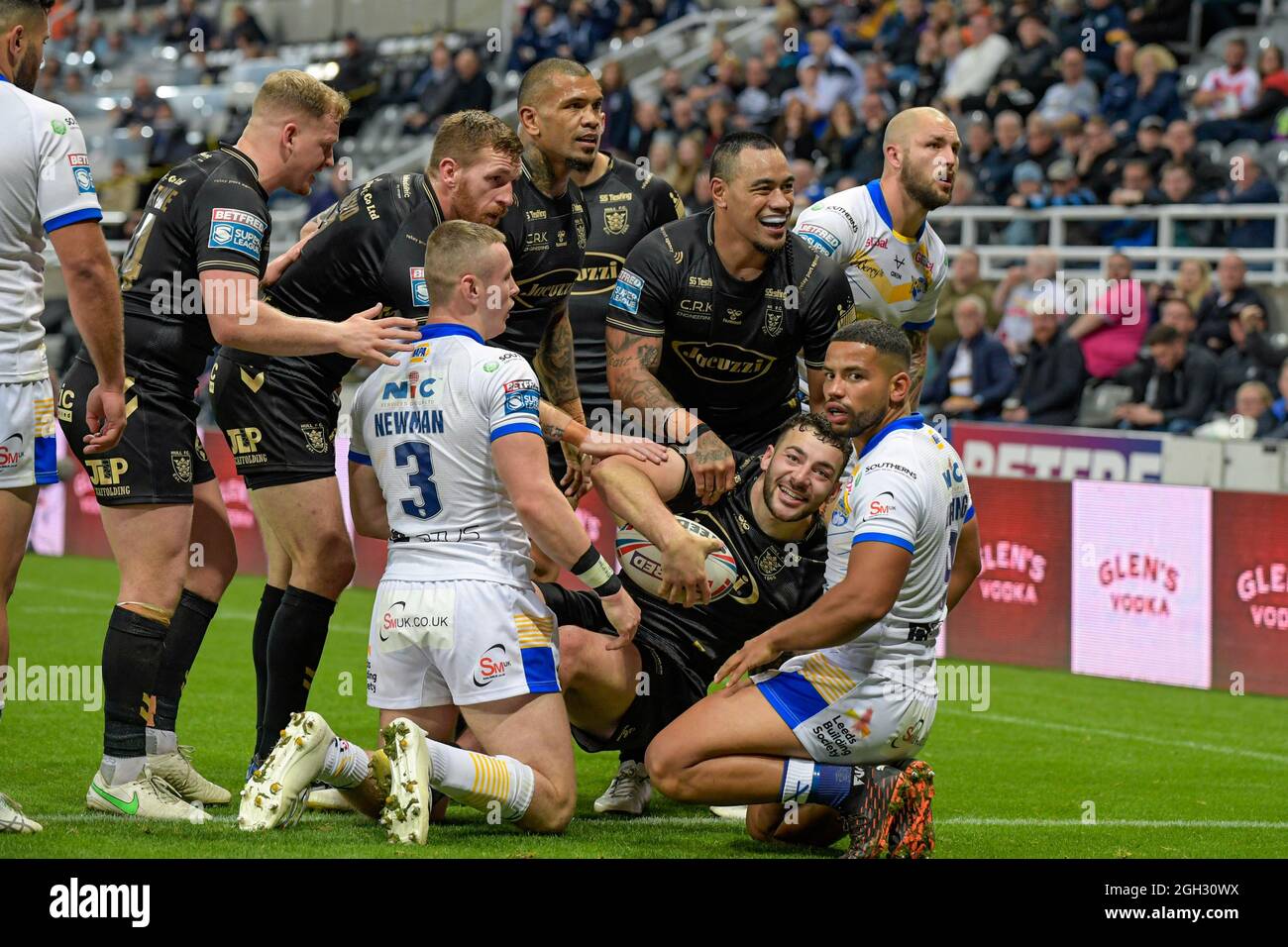 Jake Connor (1) of Hull FC celebrates scoring a try Stock Photo - Alamy