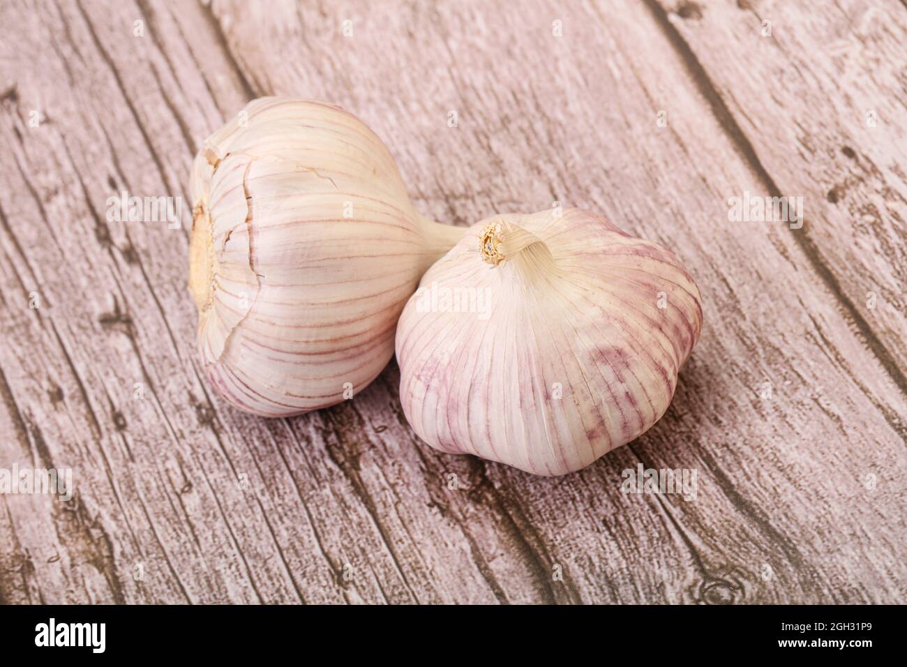 Fresh ripe and tasty garlic isolated Stock Photo - Alamy