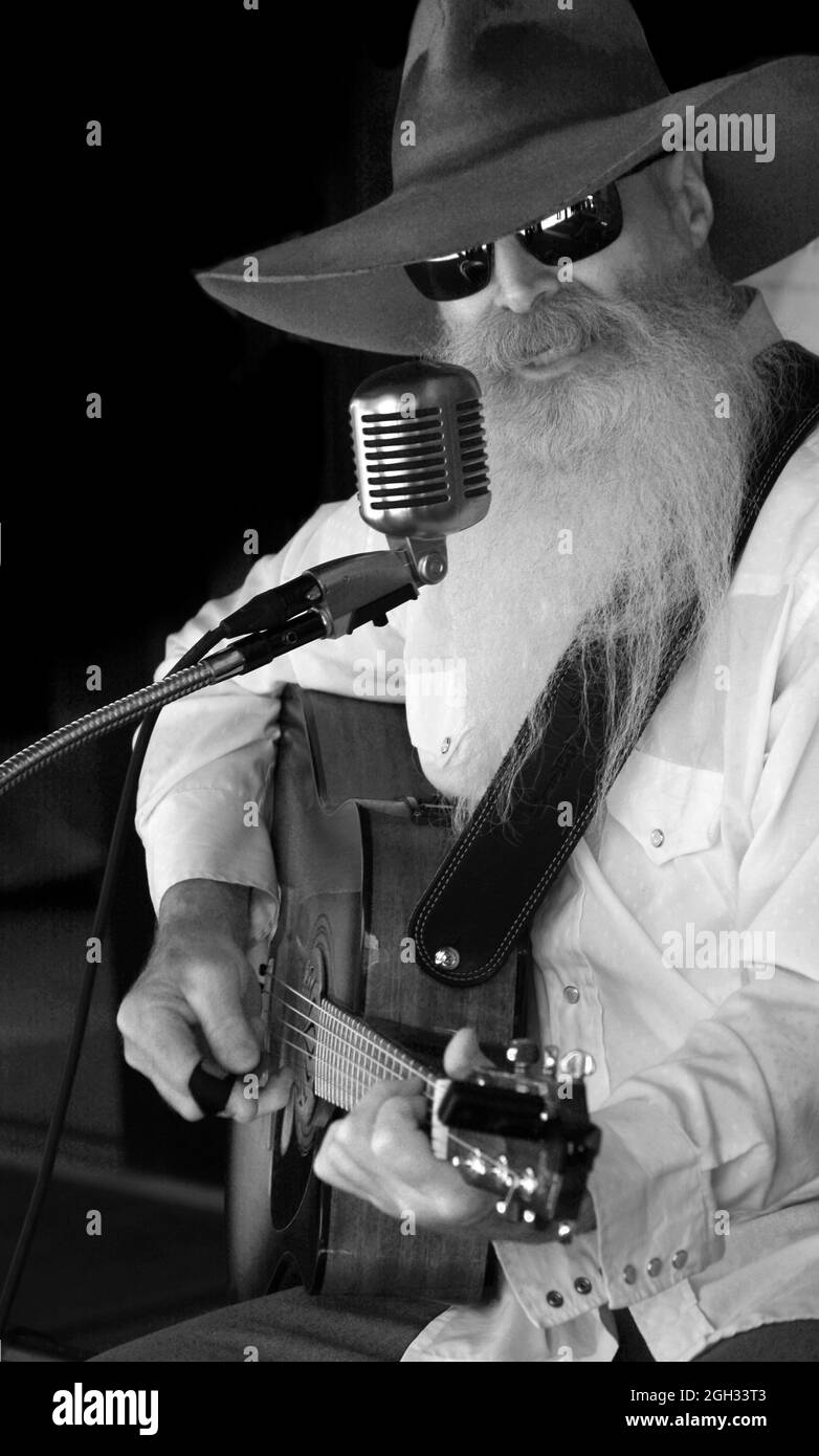 Johnny Lloyd, a well-known street performer in Santa Fe, New Mexico ...