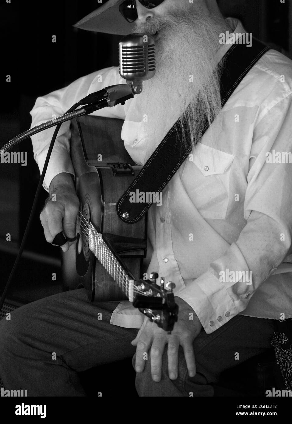 Johnny Lloyd, a well-known street performer in Santa Fe, New Mexico ...