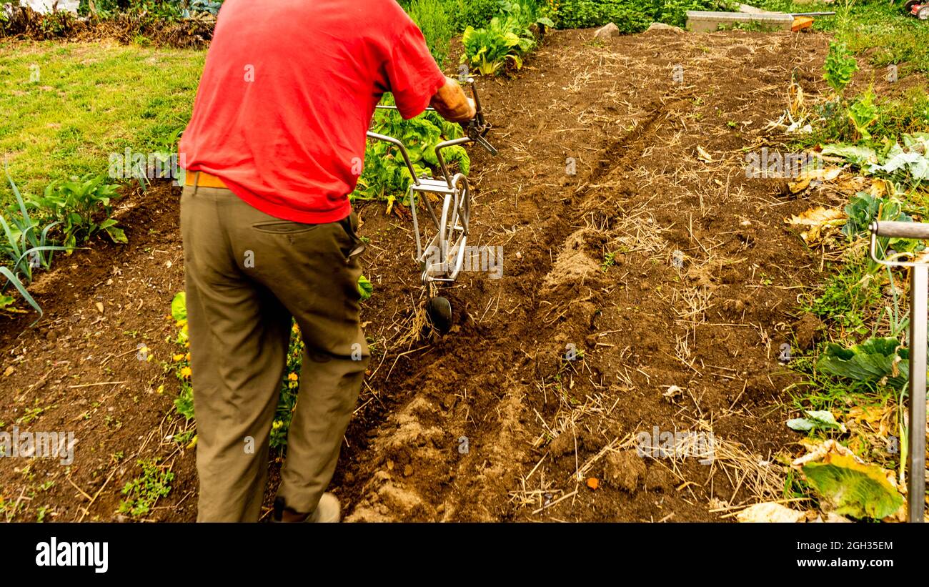 Plow horizontal hi-res stock photography and images - Alamy