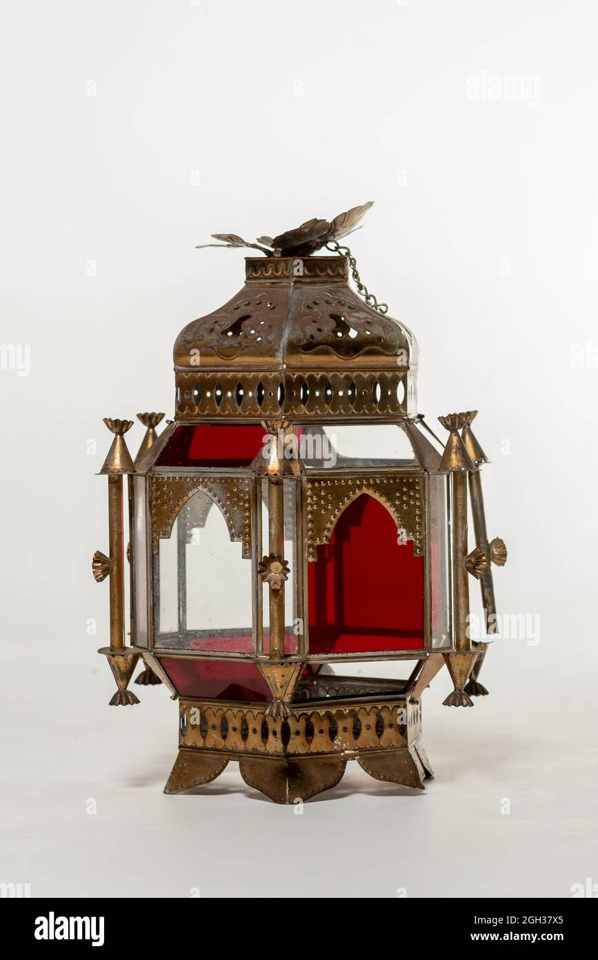 Lamp shot hi-res stock photography and images - Alamy