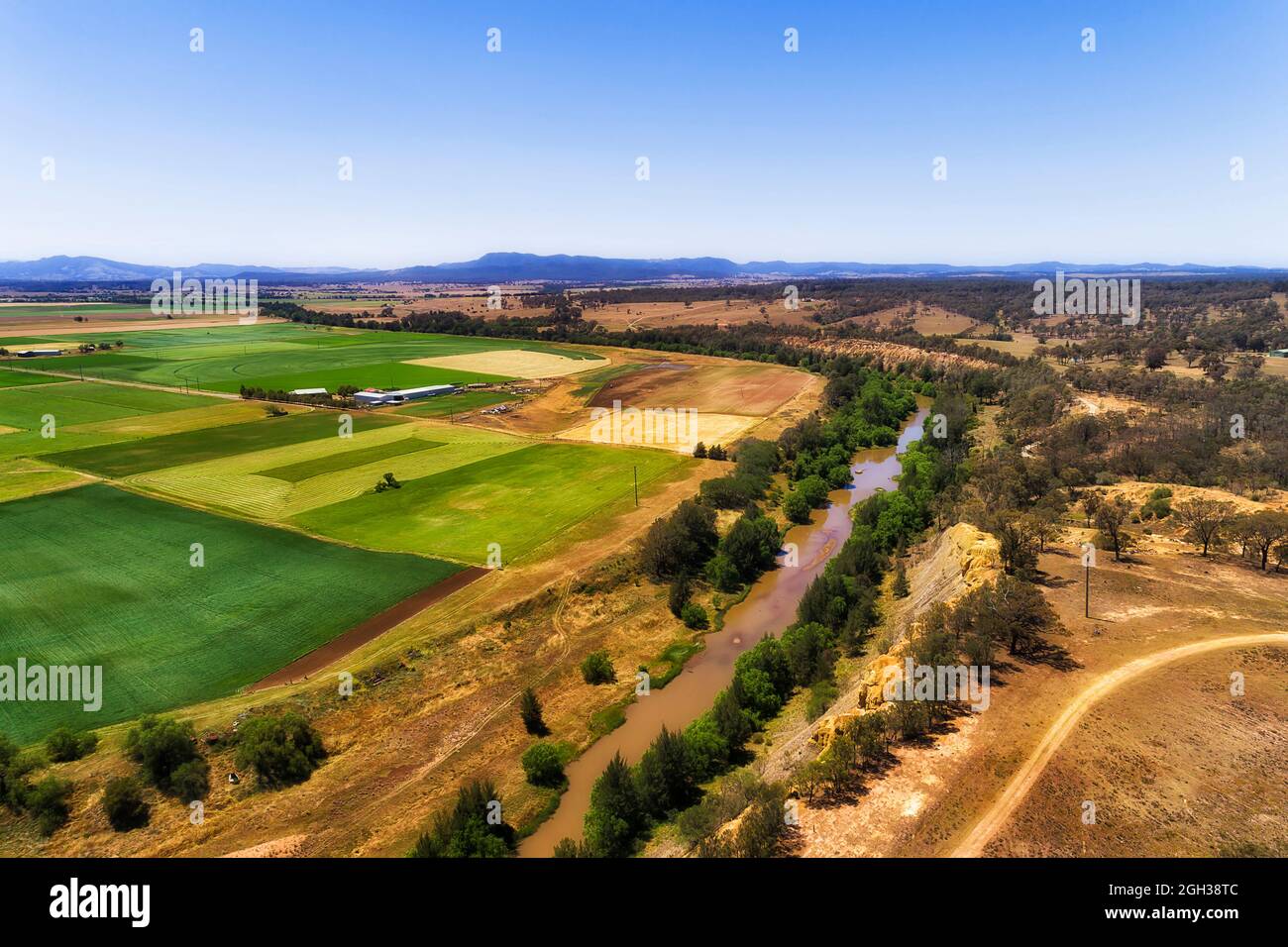 Riverbed of Hunter river in Hunter valley of NSW, Australia - scenic ...