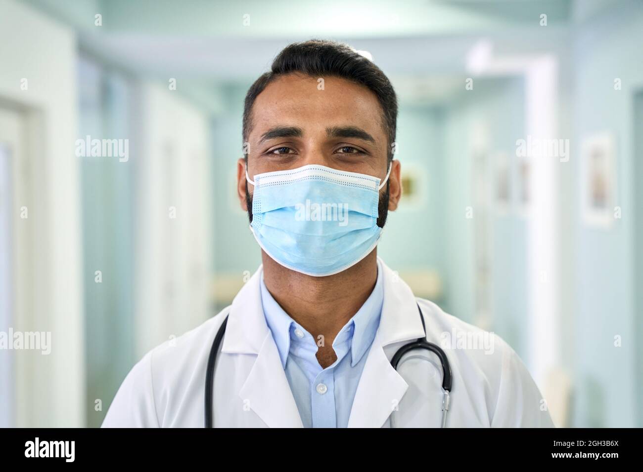 Indian doctor hi-res stock photography and images - Alamy
