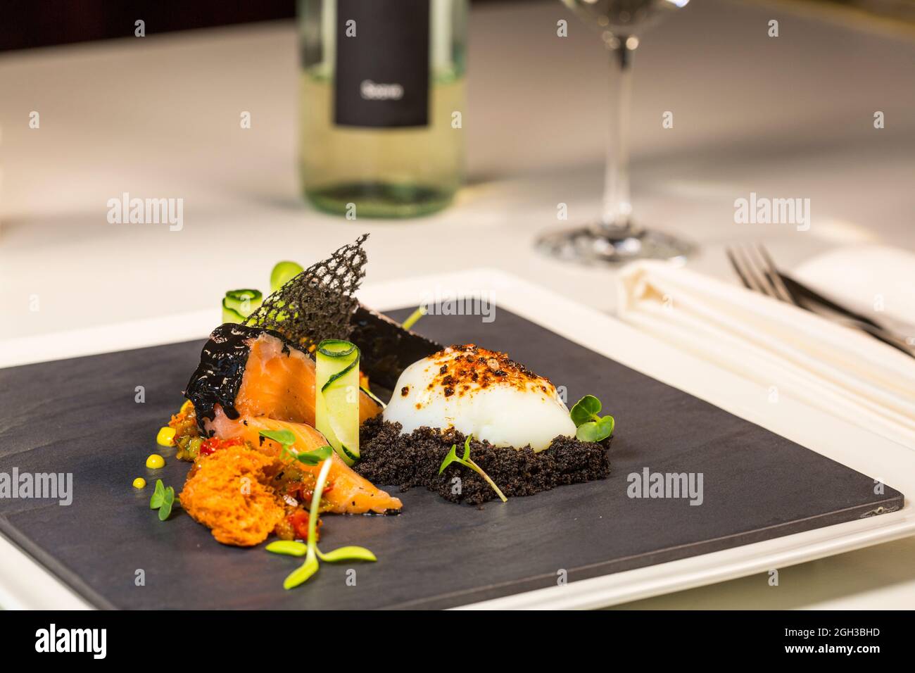 Cuttlefish ink hi-res stock photography and images - Alamy