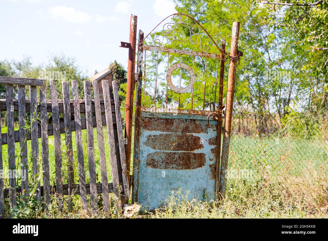 Wicket door hi-res stock photography and images - Alamy