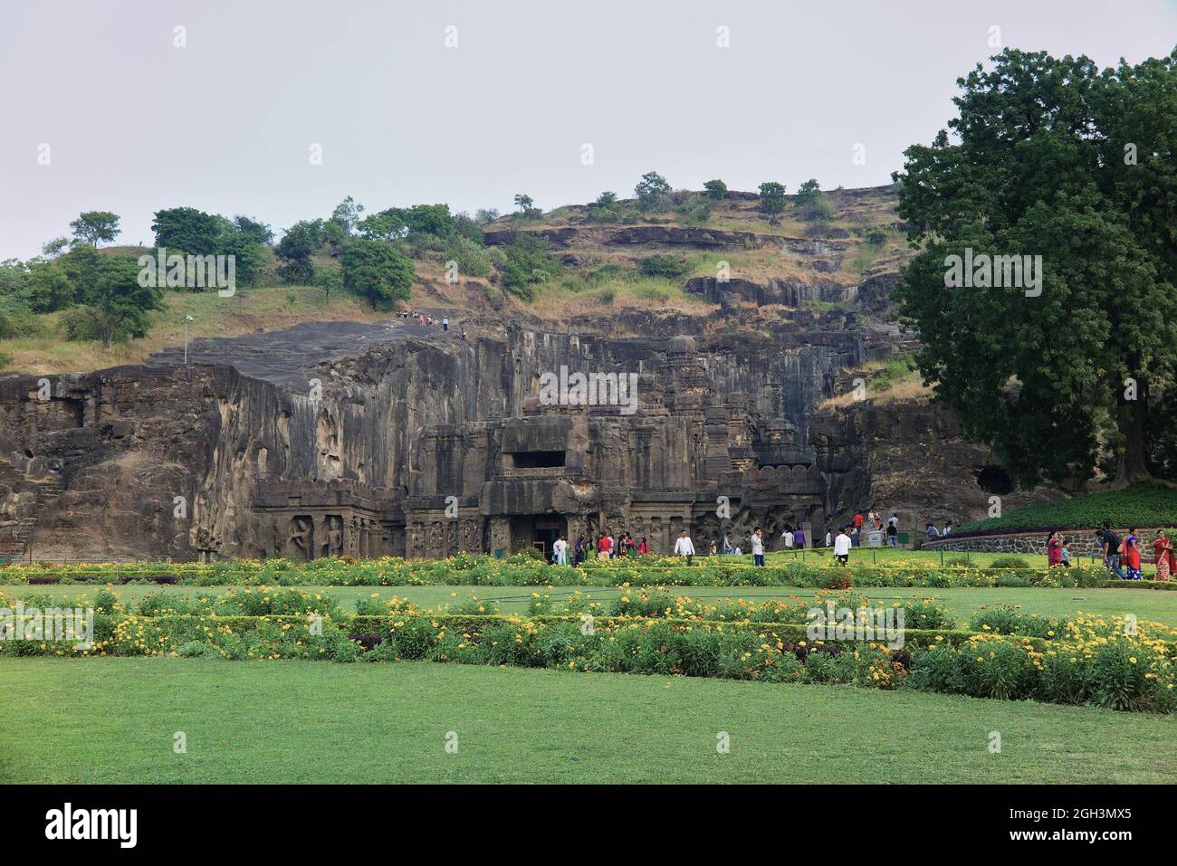 Kailasa temple hindu ellora caves hi-res stock photography and images ...