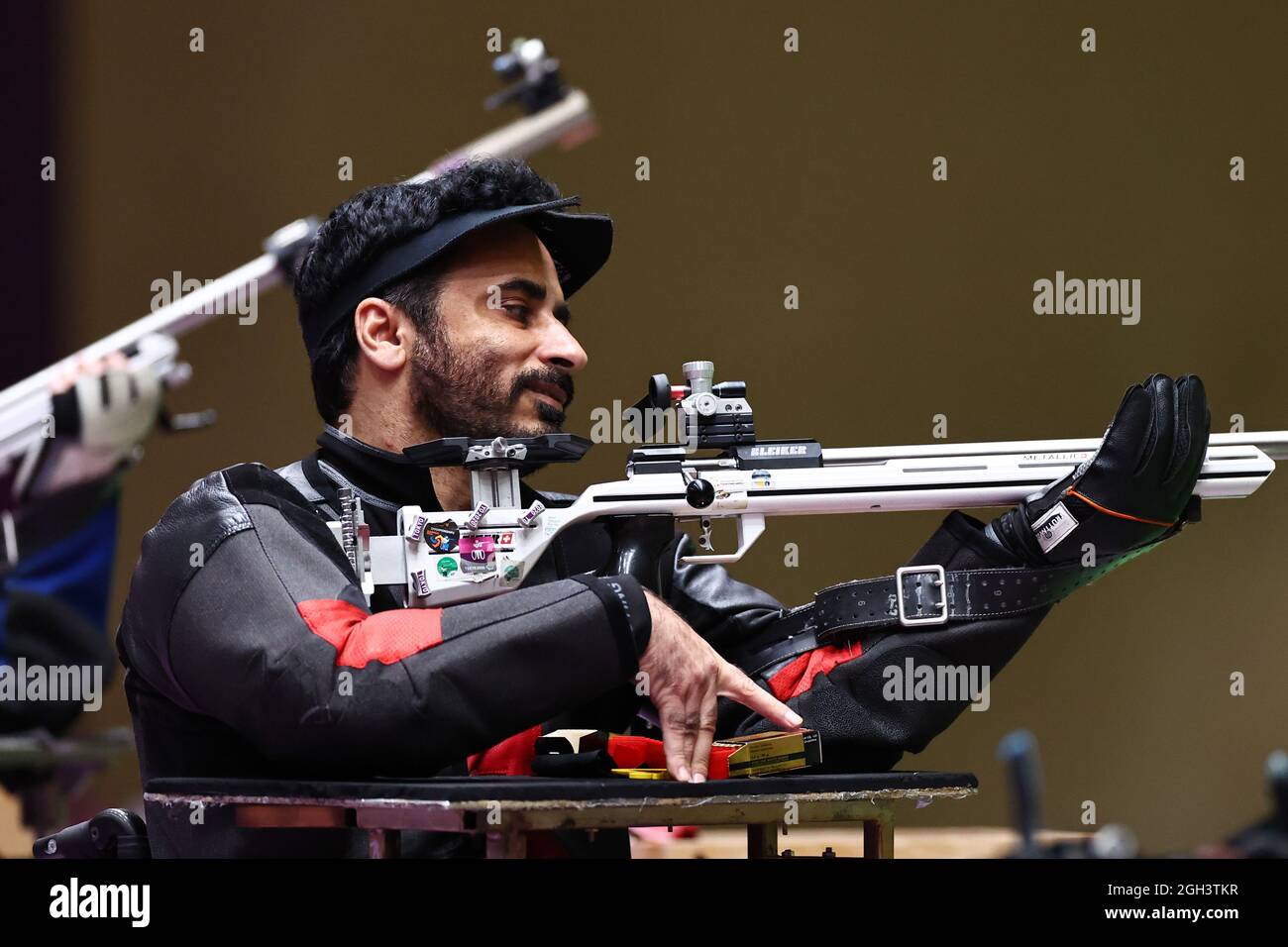 Prone arab hi-res stock photography and images - Alamy