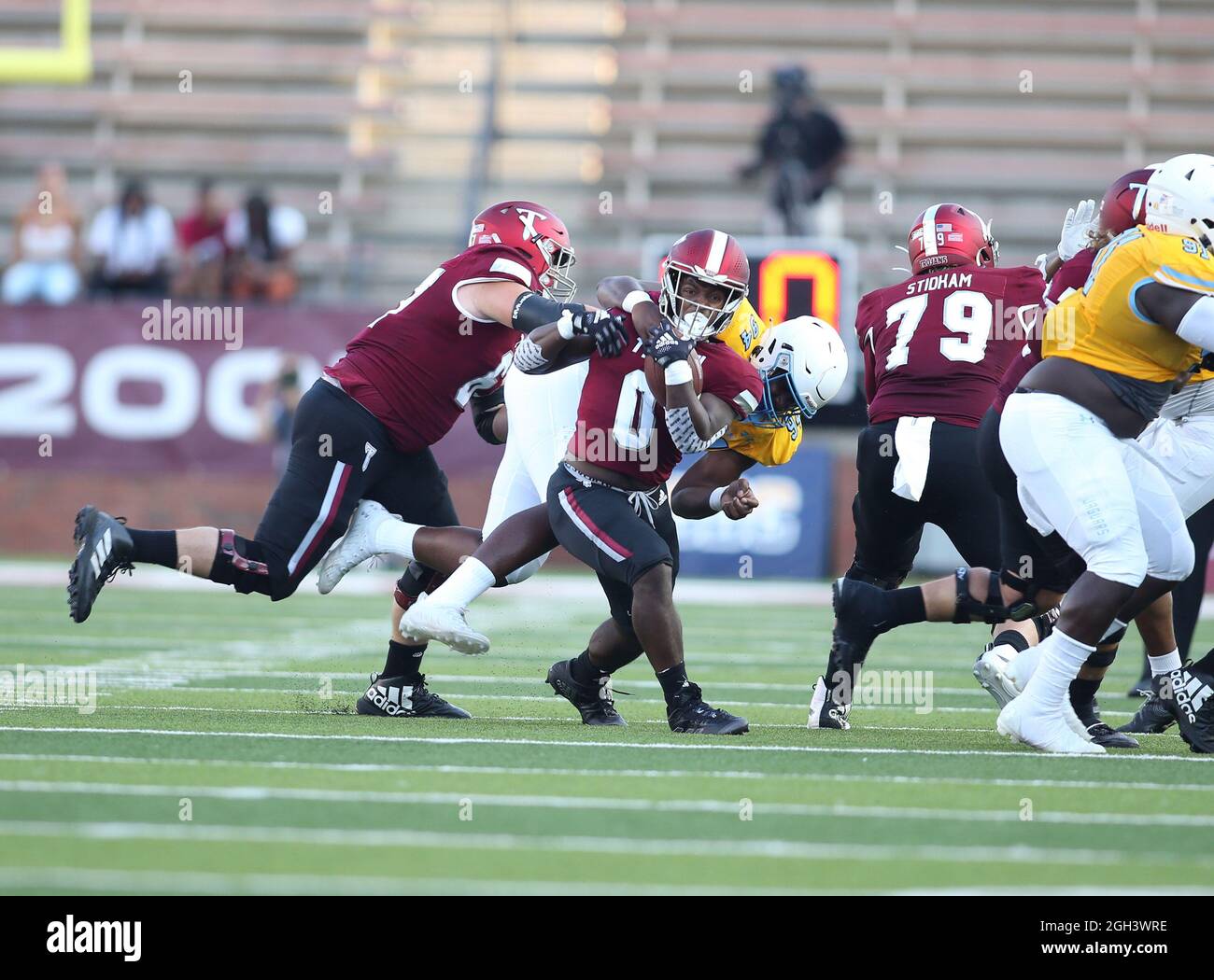 Troy, Alabama, USA. 4th Sep, 2021. Troy Trojans running back Kimani Vidal (0) runs the ball ...