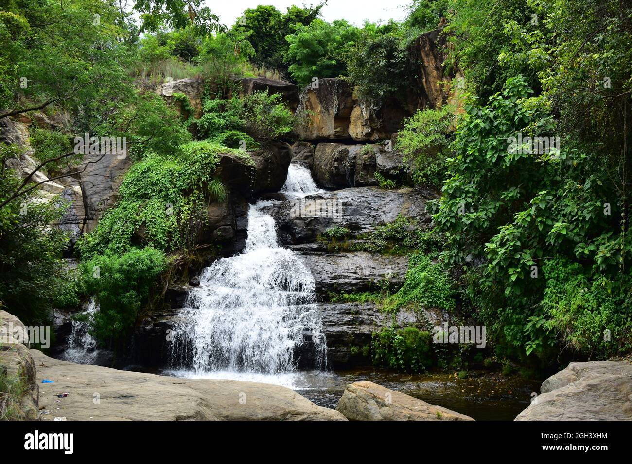 Oothamparai Falls in Bodinayakanur, Tamilnadu Stock Photo - Alamy