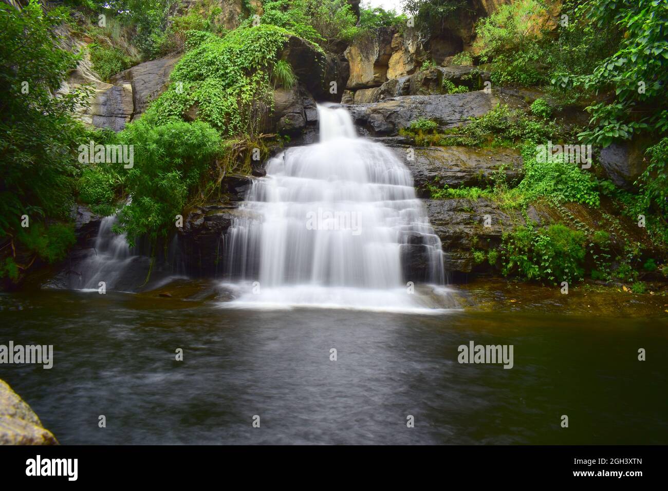 Oothamparai Falls in Bodinayakanur, Tamilnadu Stock Photo - Alamy