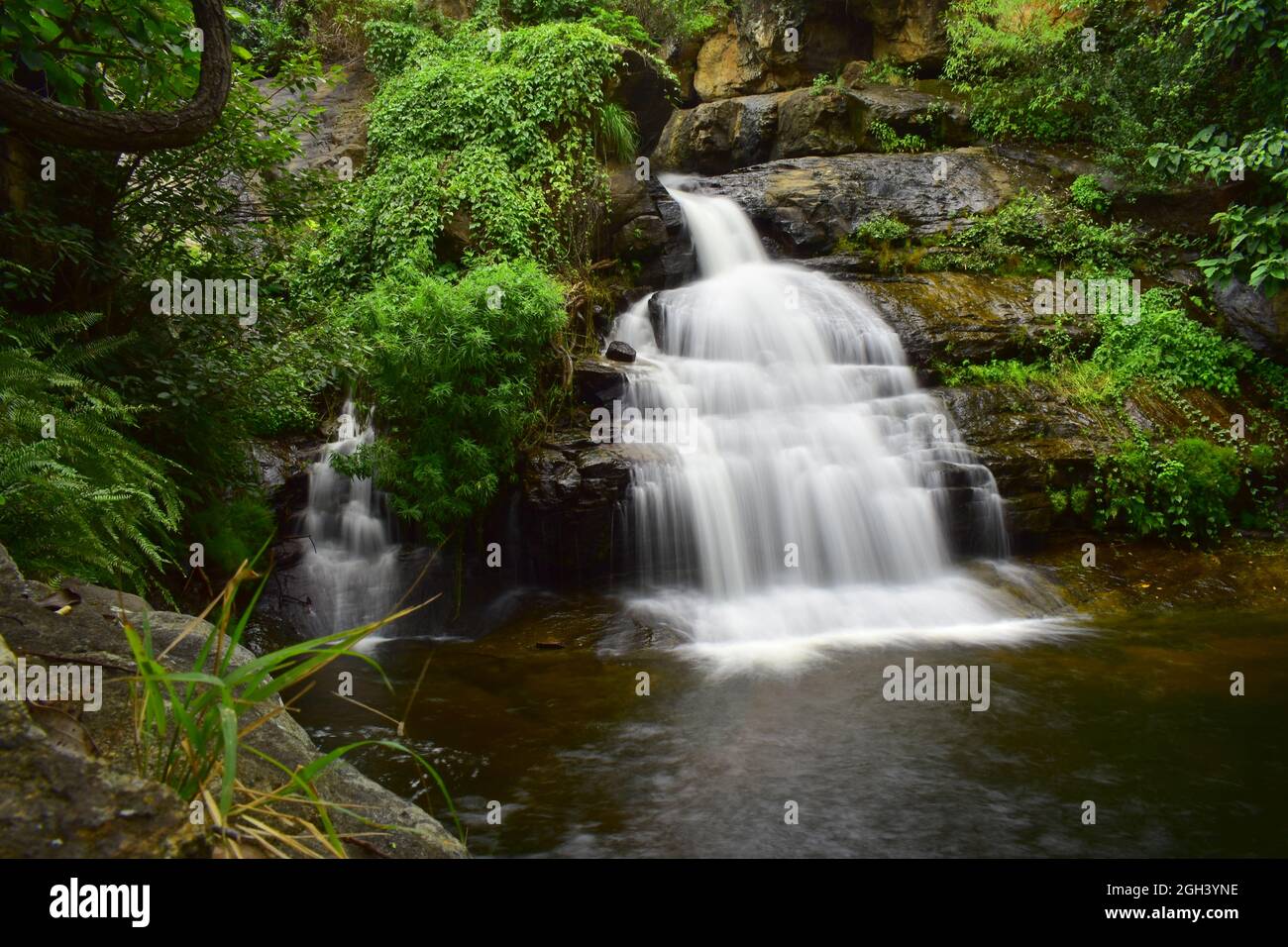 Oothamparai Falls in Bodinayakanur, Tamilnadu Stock Photo - Alamy