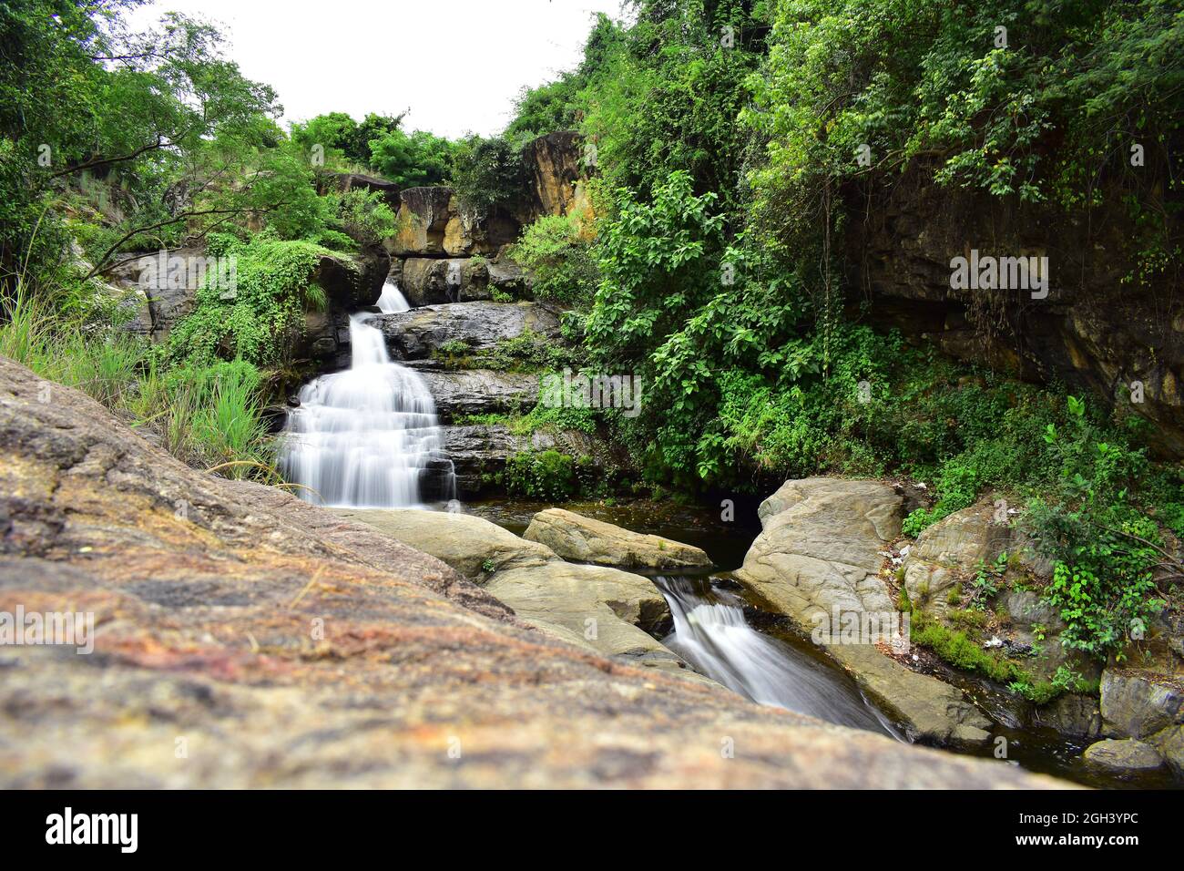 Oothamparai Falls in Bodinayakanur, Tamilnadu Stock Photo - Alamy
