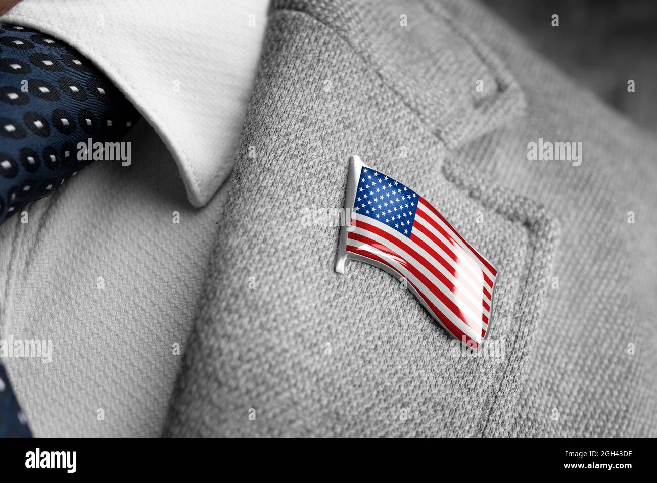 Us flag pin badge hi-res stock photography and images - Alamy