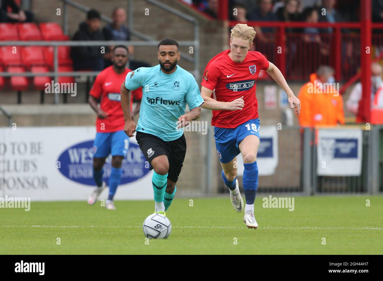 Ryley Scott of Dagenham and Redbridge and Ashley Charles of Wealdstone ...