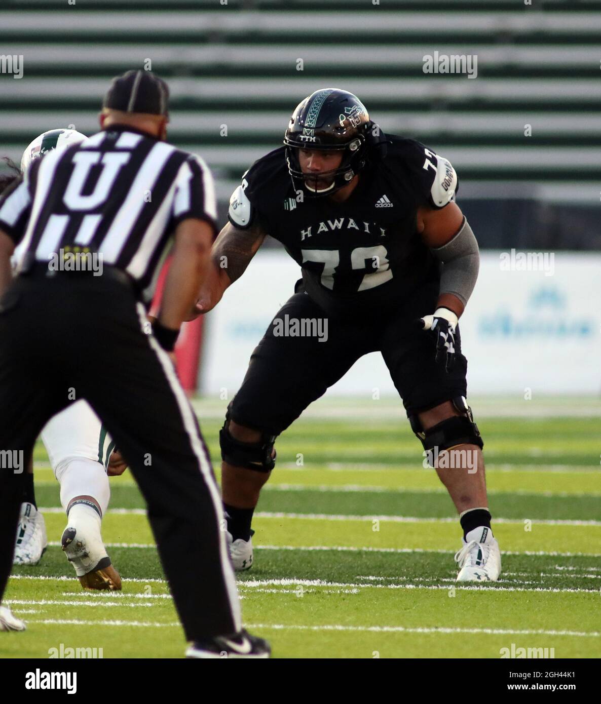 September 4, 2021 - Hawaii Rainbow Warriors offensive lineman Kohl ...